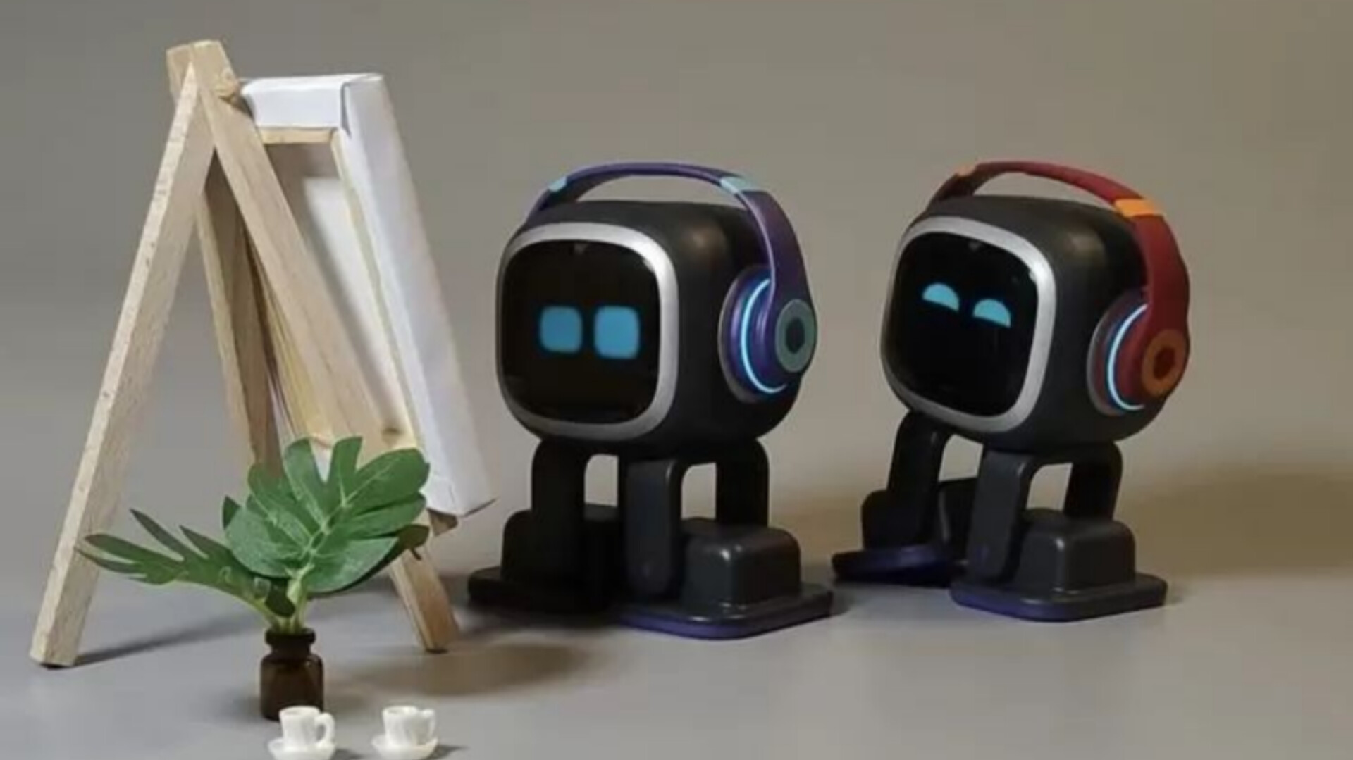 آشنایی با Emo، ربات همراه هوشمند و احساسی | رادینو